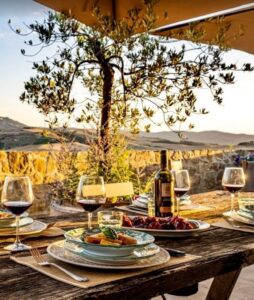 ICONIC experience - Tour ed esperienze da sogno tra arte e gusto.